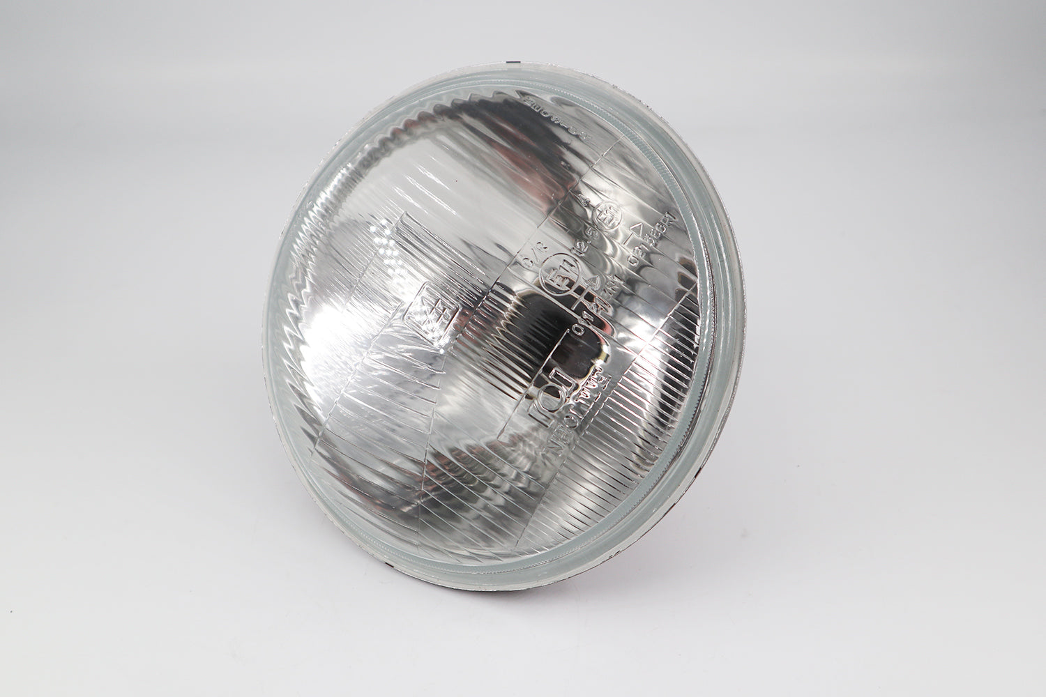 7" Semi-Sealed Headlamp - Neolite - H4, Non-pilot – Classic Car Accessories